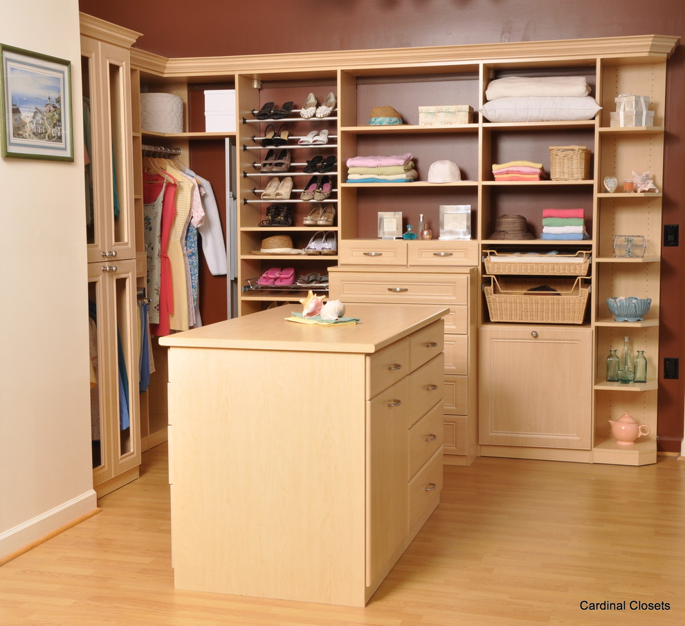 Cardinal Closets Showroom - Traditional - Closet - Louisville - by ...