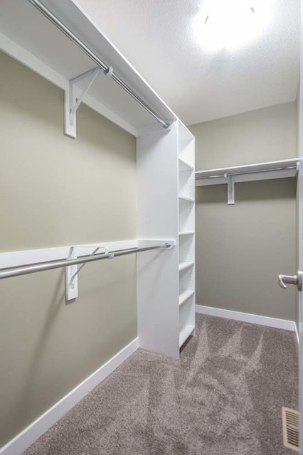 Custom 1494 sq ft 2 Storey - Armoire et Dressing - Autres périmètres ...