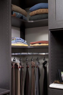 Corner almari store