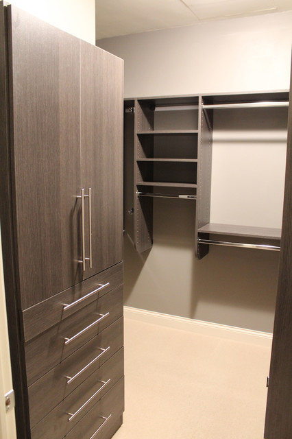 Custom Grey Walk-In Closet - Roscoe Village - Chicago - Contemporary ...