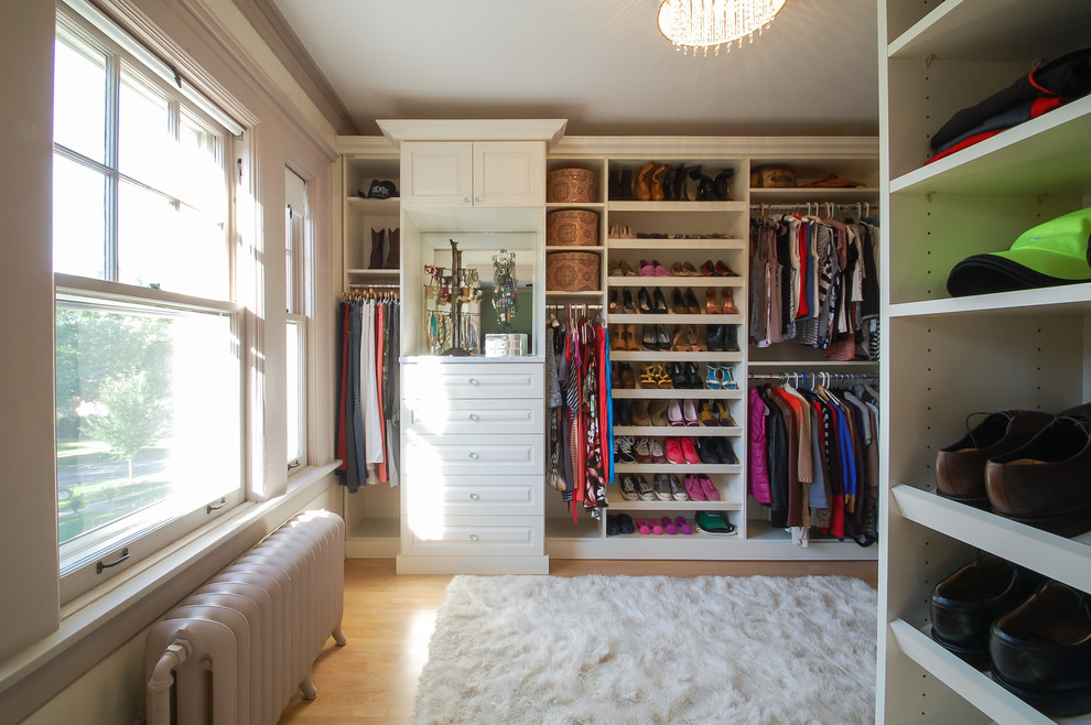 Deluxe Closets - Traditional - Closet - Minneapolis - by Twin Cities ...