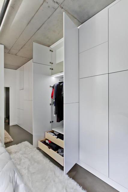 Downtown condo - Wardrobe - Minneapolis - by Partners 4, Design | Houzz AU