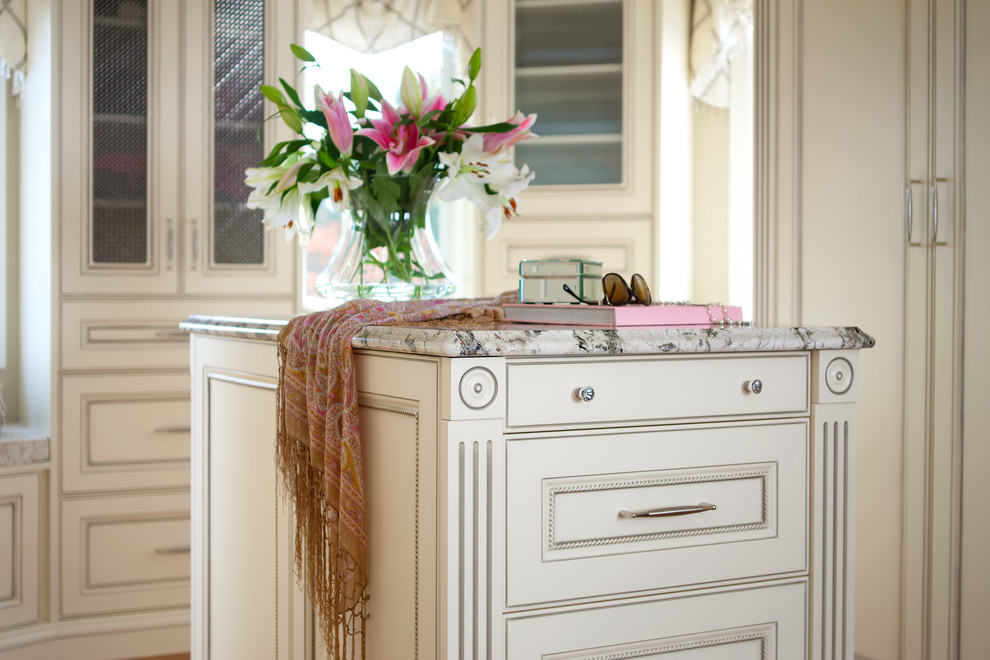 Dressing Room Island - Traditional - Closet - Toronto - by Organized ...