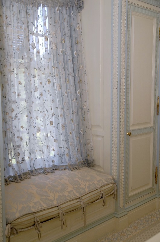 Lady's Dressing Room - Traditional - Closet - Nashville - by Eric ...