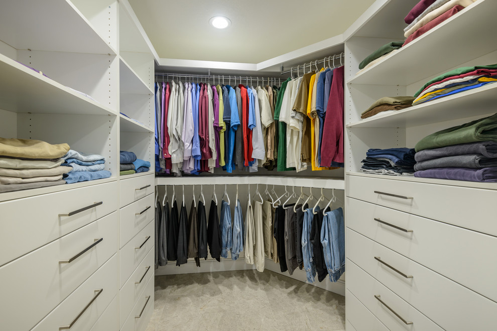 Large Walk In Closet with Hanger Space and Cabinet Storage - Modern ...