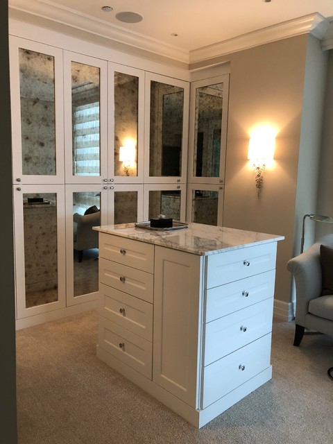 Luxury High-rise Walk-in Closet in Chicago - Traditional - Wardrobe ...