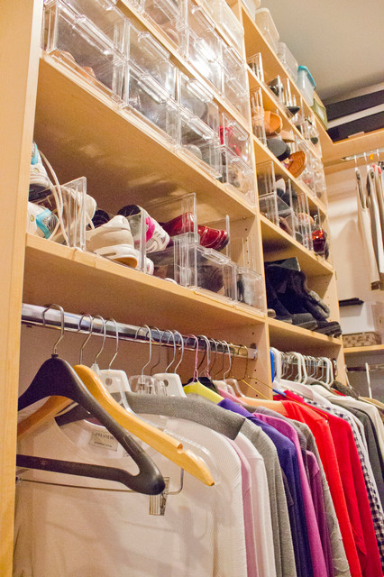 Maple Walk In Closet Organizers