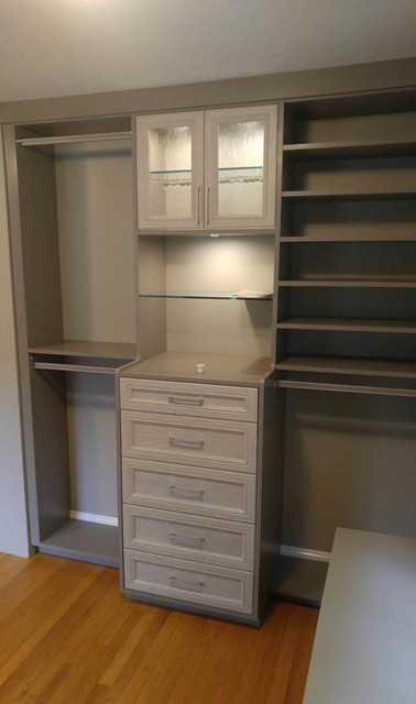 Stylish Walk-in Closets System in Fairfield, CT - Contemporain ...