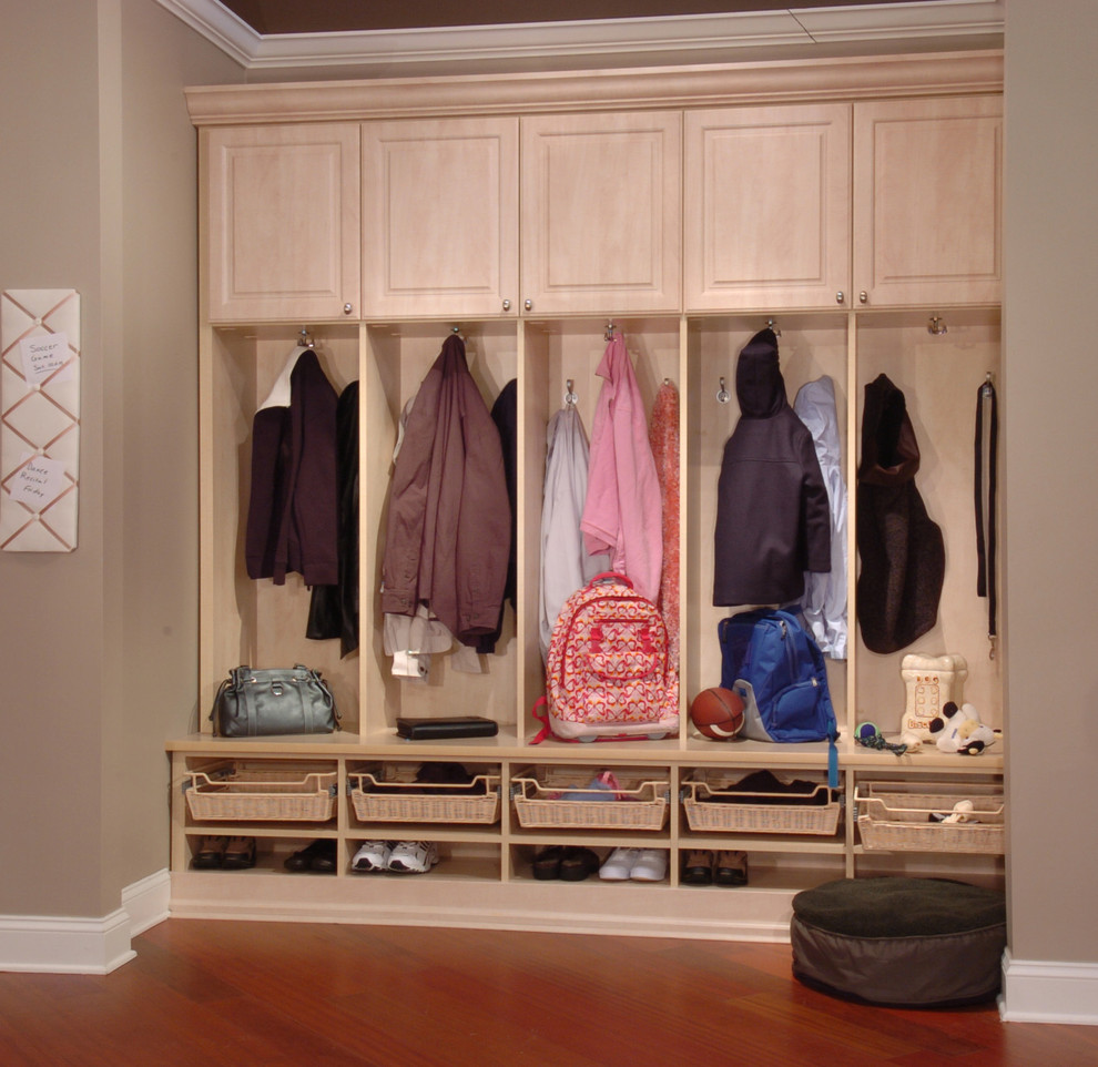Traditional Closet - Traditional - Closet - Chicago | Houzz