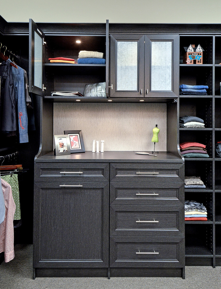 Walk-In Closet With Countertop and Lighting Options - Contemporary ...