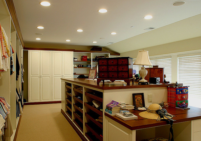 Walnut & Lacquer Walk-in Closet - Traditional - Wardrobe - DC Metro ...