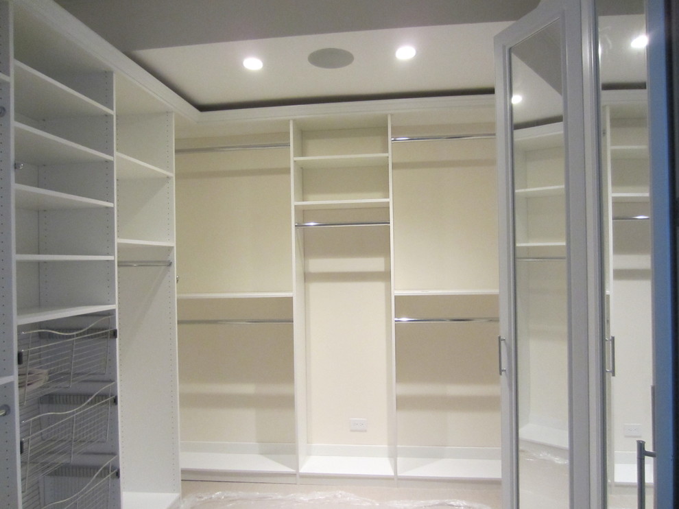 White Walk In Closet - Traditional - Closet - Chicago - by Denise ...