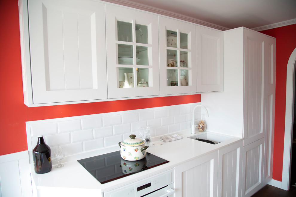 Cocina colonial moderna con encimera Lapitec - Transitional - Kitchen ...