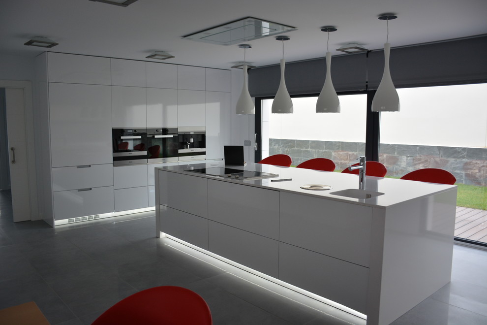 Cocina con Isla y comedor - Contemporary - Kitchen - Other - by Santos ...