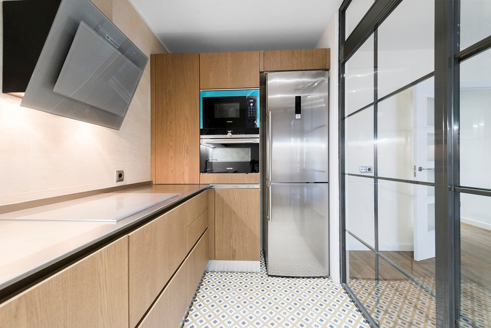 PSO CASTELLANA, de Clinica Dental a Piso - Modern - Kitchen - Madrid ...