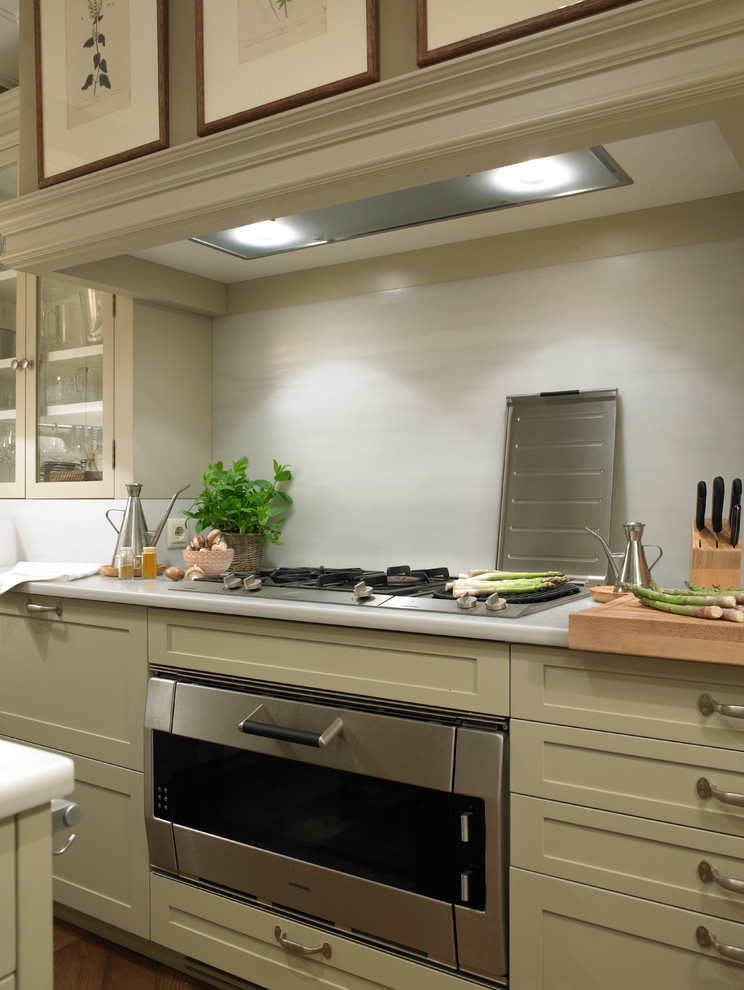 Una cocina de elegancia clásica - Kitchen - Barcelona - by deulonder ...