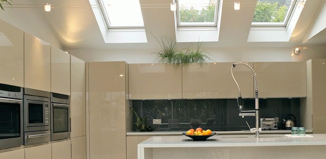 Ventanas de tejado - Modern - Kitchen - Other - by VELUX Madrid | Houzz UK
