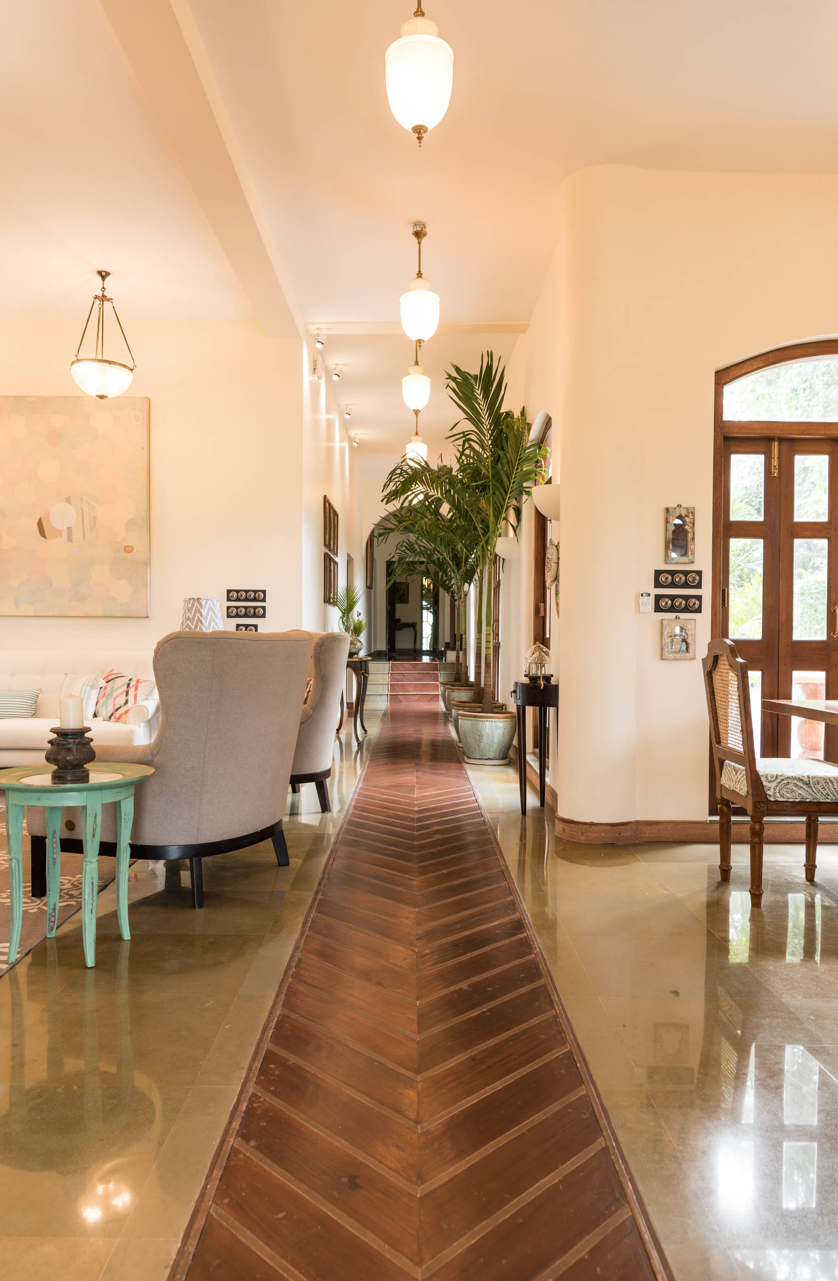 11 Design Ideas to Weave Into a Corridor