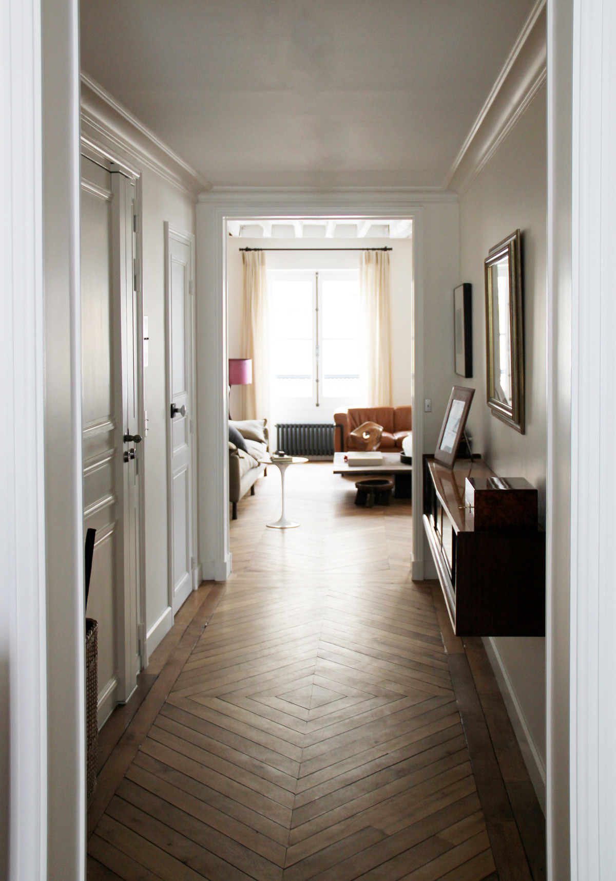 French Houzz: A Classic Parisian Apartment Gets a Light-Filled Lift ...