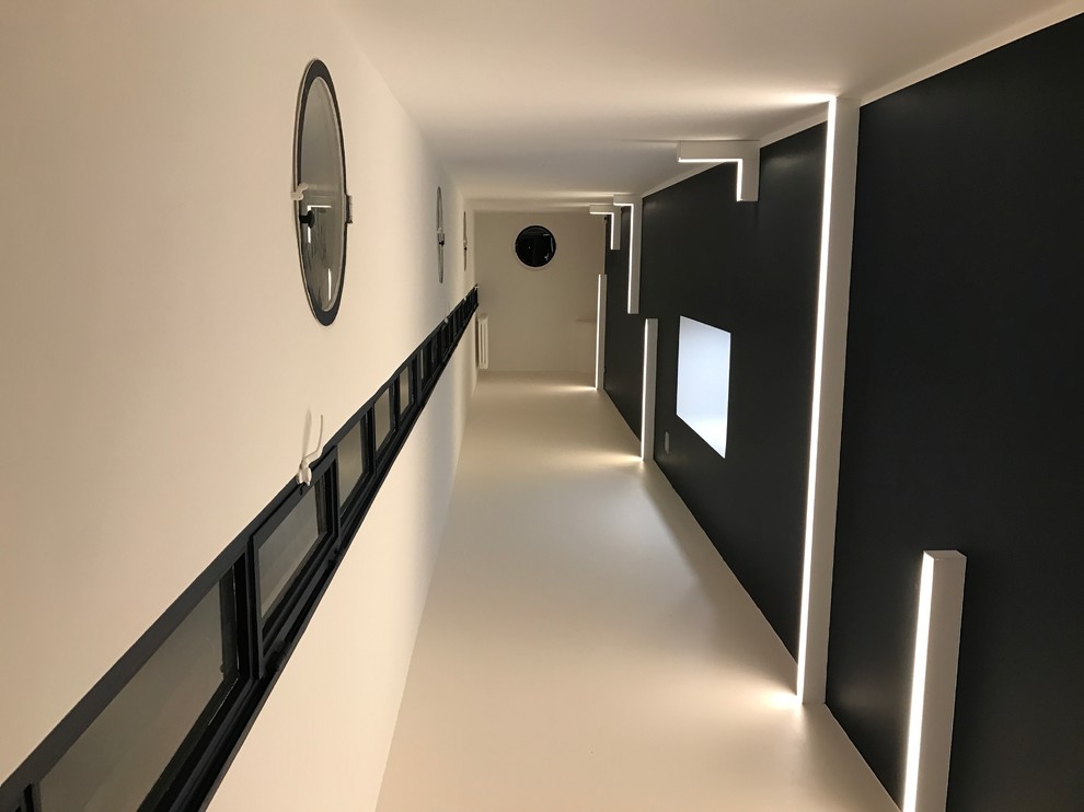 "Latitude 43" - Contemporary - Hall - Other - by MisterHouse | Houzz