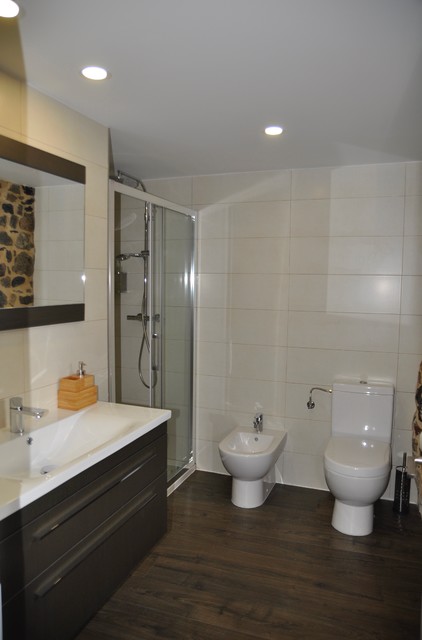 Baño Rustico Leon - Rustic - Bathroom - Madrid - by Clickdecormadrid ...