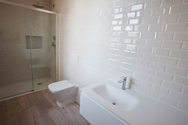 REFORMA VIVIENDA VALENCIA (PUERTO RICO) - Industrial - Bathroom ...