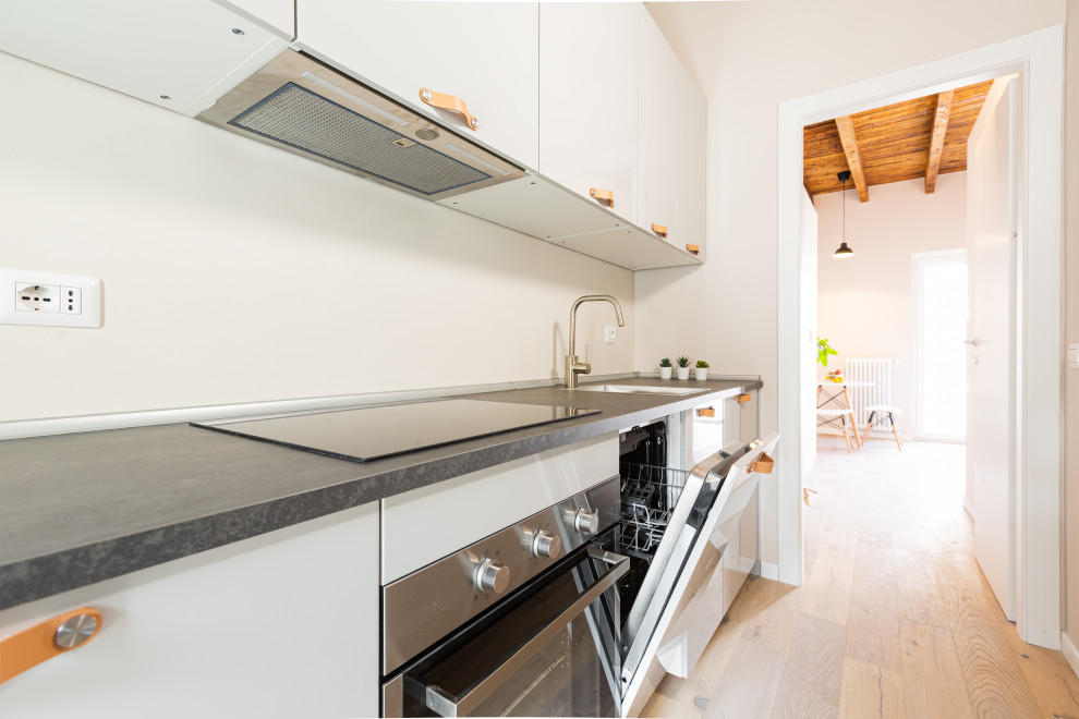 Cucina passante - Scandinavian - Kitchen - Milan - by MATTEO MARTINI ...