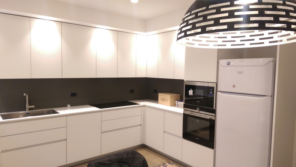 il vetro non è una scelta fragile - Contemporary - Kitchen - Venice ...