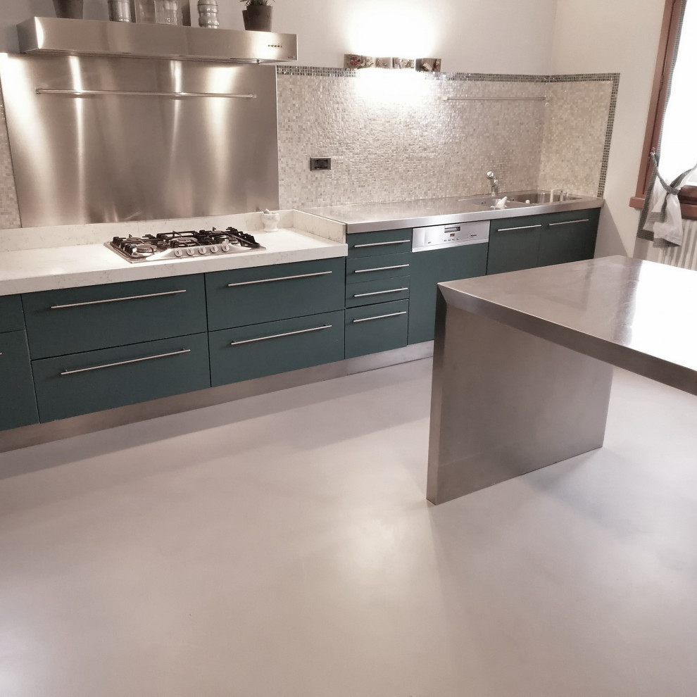 Realizzazione pavimento in cemento resina su pavimento esistente ...