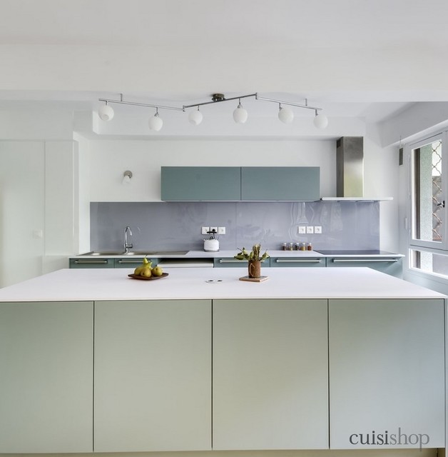 Cuisine fjord avec îlot - Modern - Kitchen - Paris - by Cuisishop ...