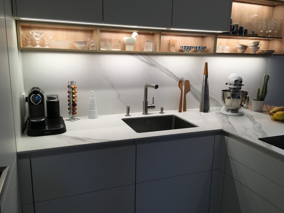 Magnifique Cuisine avec plan de travail et crédence en DEKTON OPERA - Modern - Kitchen - Other ...