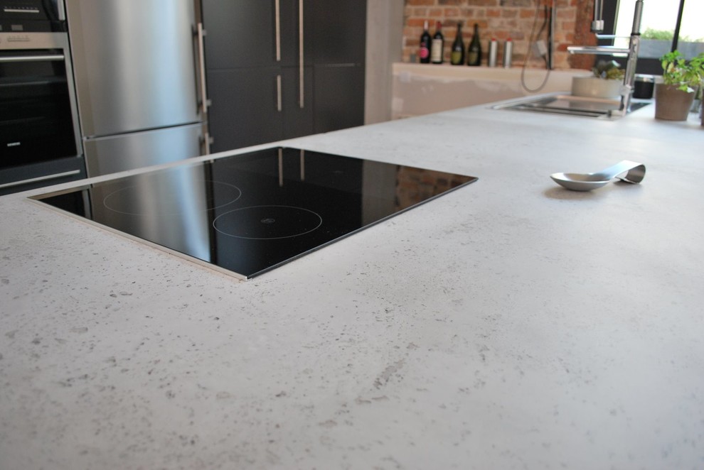 Raw Concrete Loft Kitchen - Contemporary - Kitchen - Paris - by ...