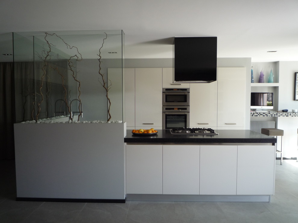 Réalisation Appartement avec cuisine Arthur-Bonnet - Modern - Kitchen ...