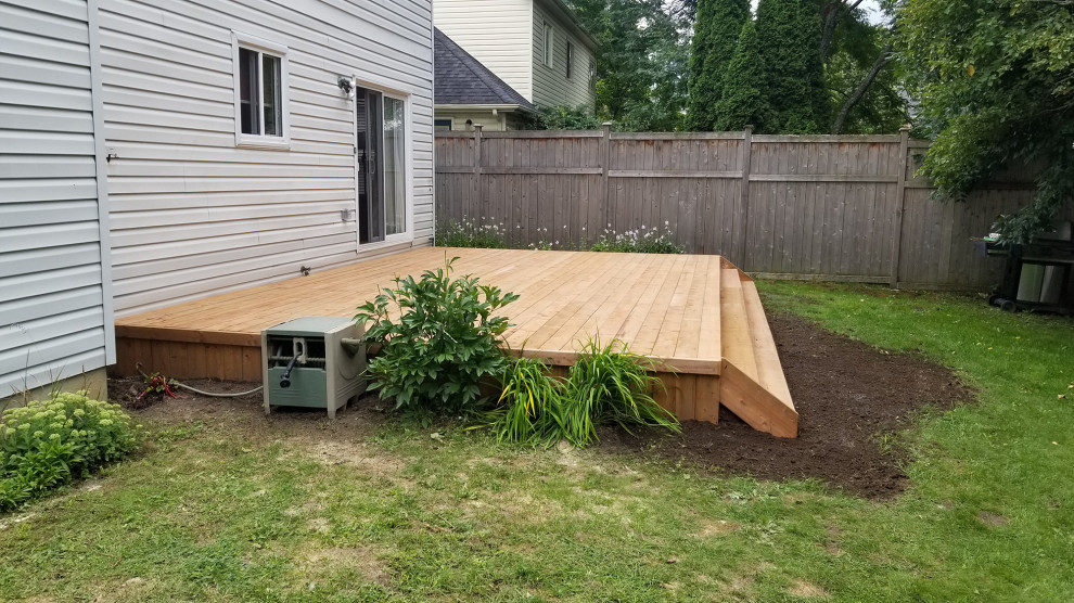 14' x 22' Backyard Wood Deck - Modern - Deck - Ottawa - by Mjolnir ...