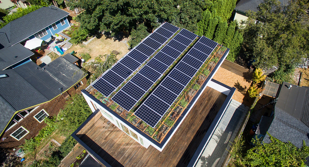 9Kw Solar Array with Green Roof - Modern - Deck - Seattle - by Susan ...