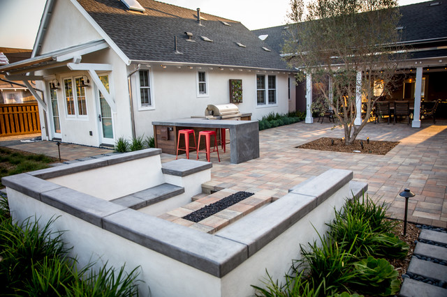 Ample Seating For Visitors - Coastal Contemporary Design In Encinitas ...