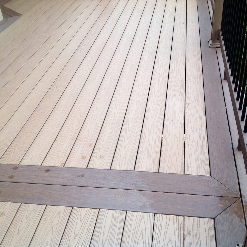 AZEK Deck with Timbertech Builderrail and Genovations Brownstone post ...