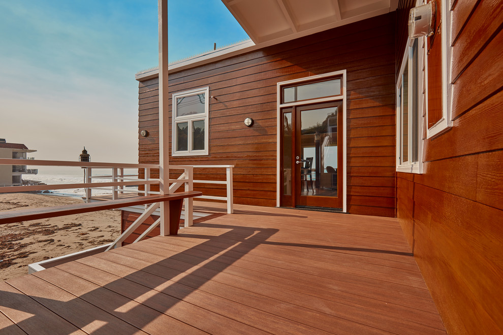 AZEK Decking Vintage Collection in Mahogany - Deck - Los Angeles - by ...