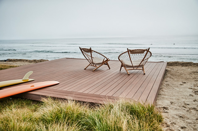 Beach house deck - Malibu CA - Beach Style - Deck - Los Angeles - by LA ...