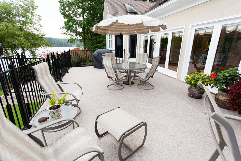 Beautiful Elevated Sundeck Overlooking The Lake - Contemporary - Patio ...