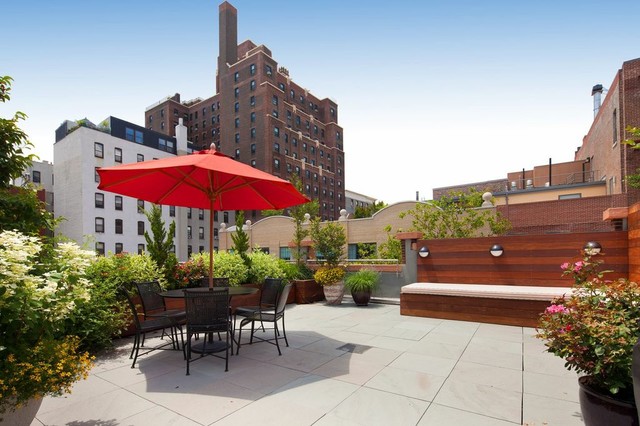 Brooklyn Heights, NYC Roof Garden Deck: Bluestone Patio, Bench, Planter ...