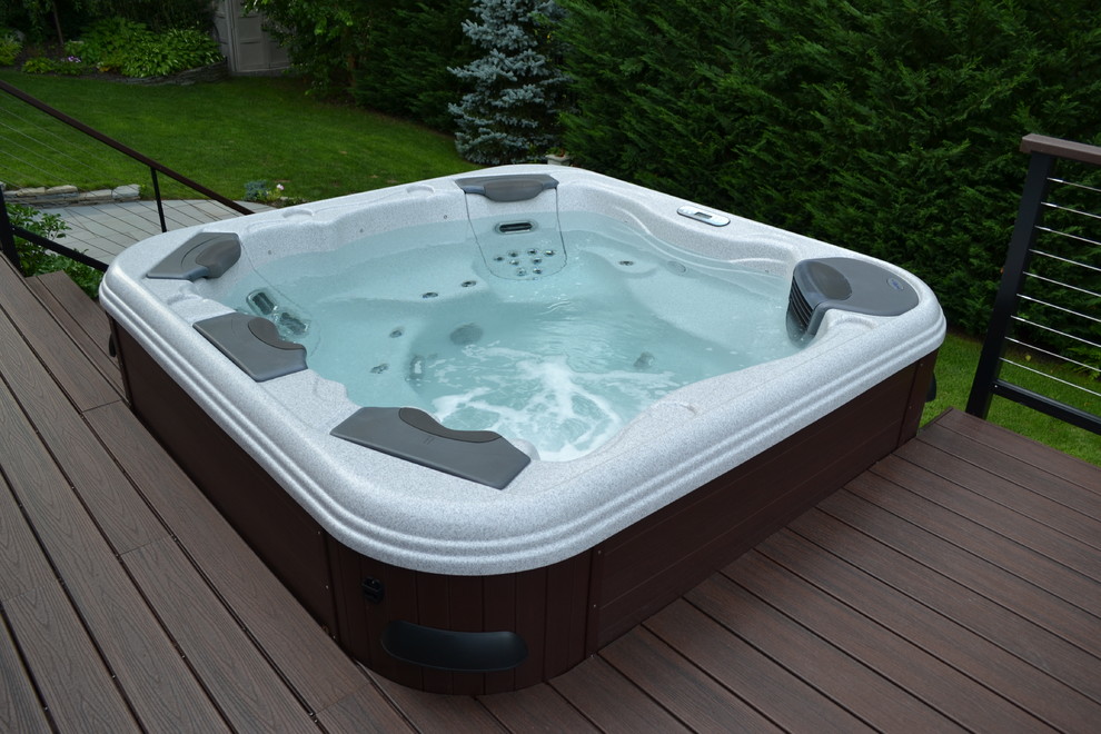 Bullfrog Spa's JetPaks - Traditional - Deck - New York - by Best Hot ...