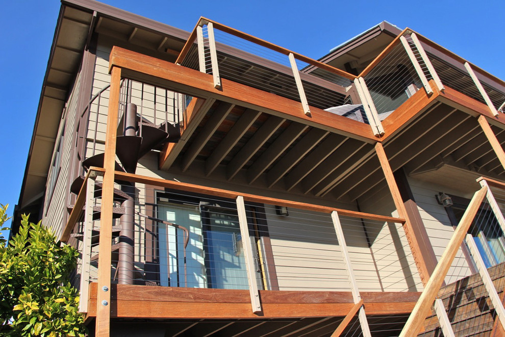 Cable Railing w/ Clay Aluminum Posts for Two-Story Deck System in ...