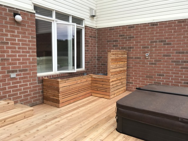 Cedar Deck - Classique - Terrasse en Bois - Ottawa - par Final Touch ...