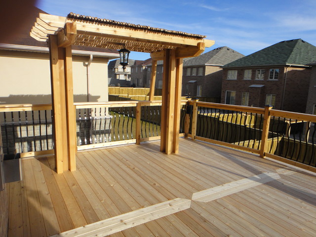 Cedar Deck, Railings, and Pergola - Traditional - Deck - Toronto - by M.E Contracting | Houzz AU