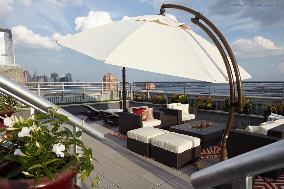 City Roof Deck - Contemporary - Deck - New York - by A Small Green ...