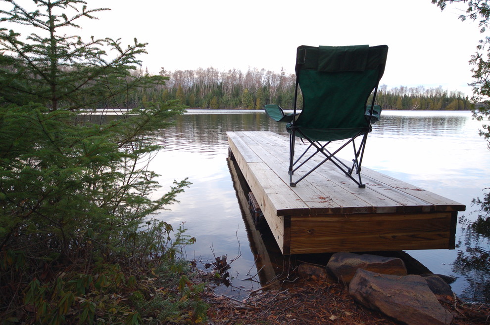 Clara Cabin - Rustic - Deck - Minneapolis - by Hive Modular, LLC | Houzz