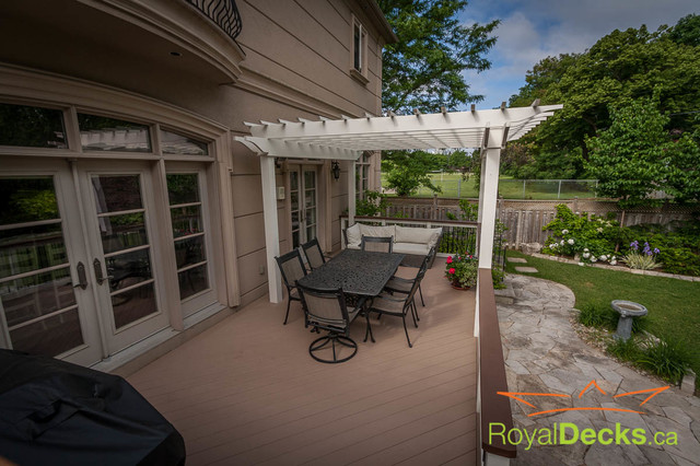 Classic Deck - Traditional - Deck - Toronto - by ROYAL Decks and ...