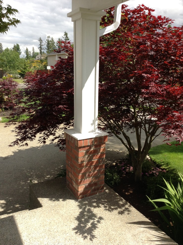 Columns - Traditional - Deck - Seattle - by PCF Construction Group | Houzz