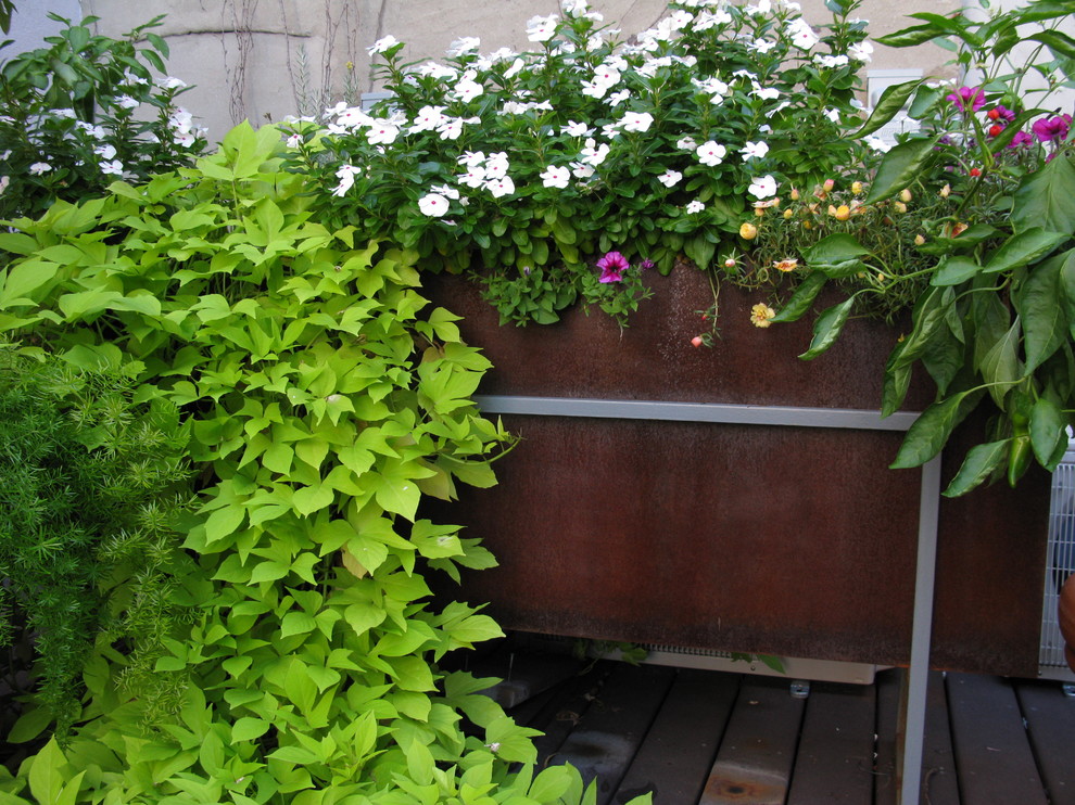 Corten Planter - Eclectic - Deck - Philadelphia - by Bill Curran Design ...